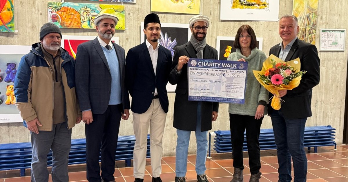 Ein starkes Zeichen der Solidarität: Ahmadiyya Muslim Jamaat spendet 1. ...